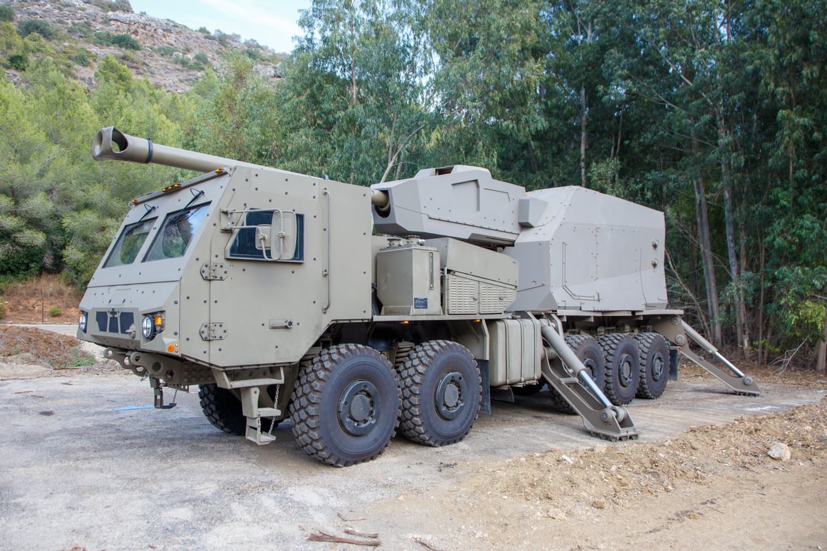 Mobile Tactical Cannon - Elbit America
